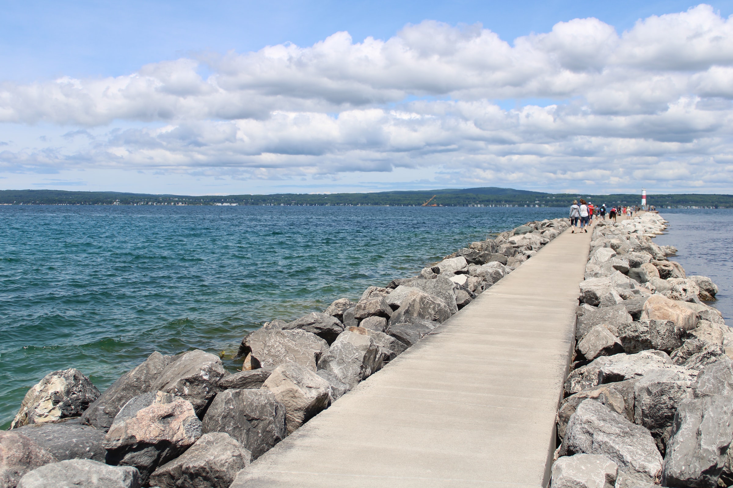 Traverse City Hotel Deals - Traverse City Vacation Packages - Cherry ...